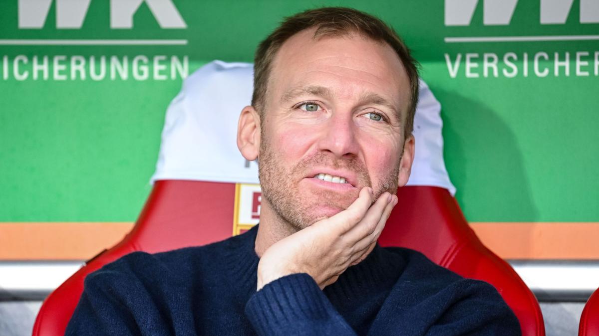 FC Augsburg startet Training: Veränderungen im Kader geplant