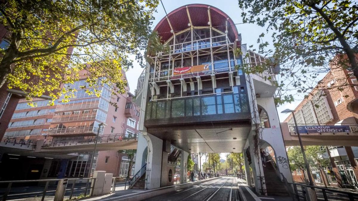 Karlsruhe: Kais Pizza Brückenrestaurant beim Kronenplatz muss schließen ...