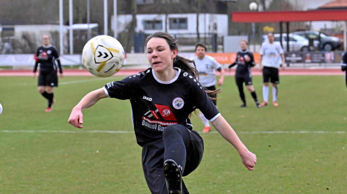 Frauen-Bezirksliga: Benita Behrendt vom SV Mering krönt sich mit einem ...