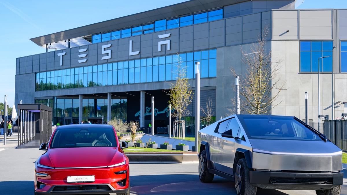 Lohnfortzahlung: Krankenstand in Tesla-Werk in Grünheide gesunken