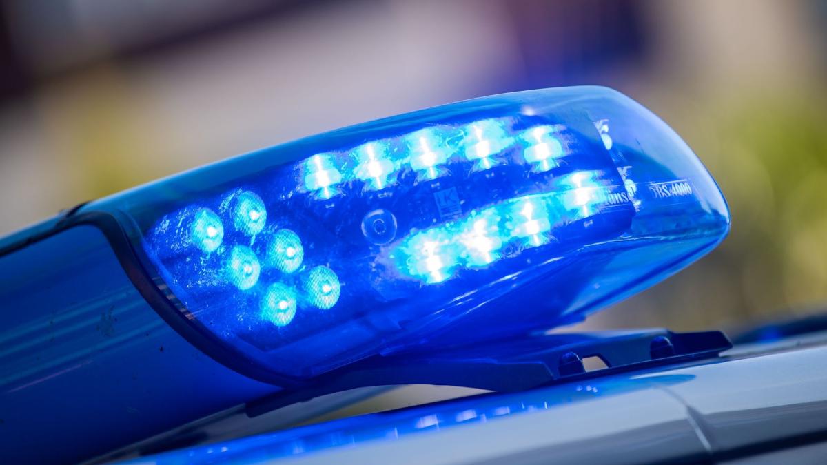 Gemünden: Ladung verloren: Stein fällt von Kleintransporter und ...