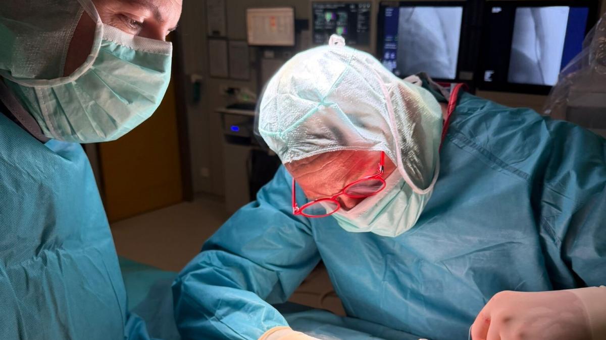 Ulm: Medizinischer Meilenstein in Ulm: Neues Hightech-Gerät rettet Herzen