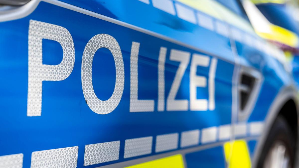 Zellingen: Auto in Zellingen angefahren: Polizei Karlstadt sucht Zeugen